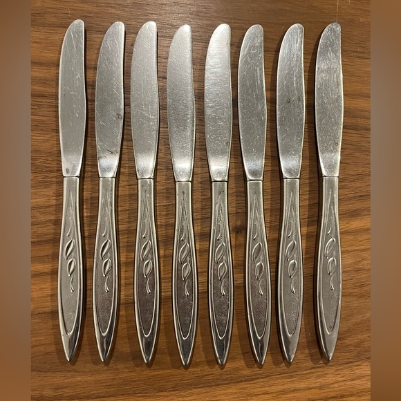 Oneida | Dining | Oneida Royal Harvest Stainless 8 Dinner Knives | Poshmark